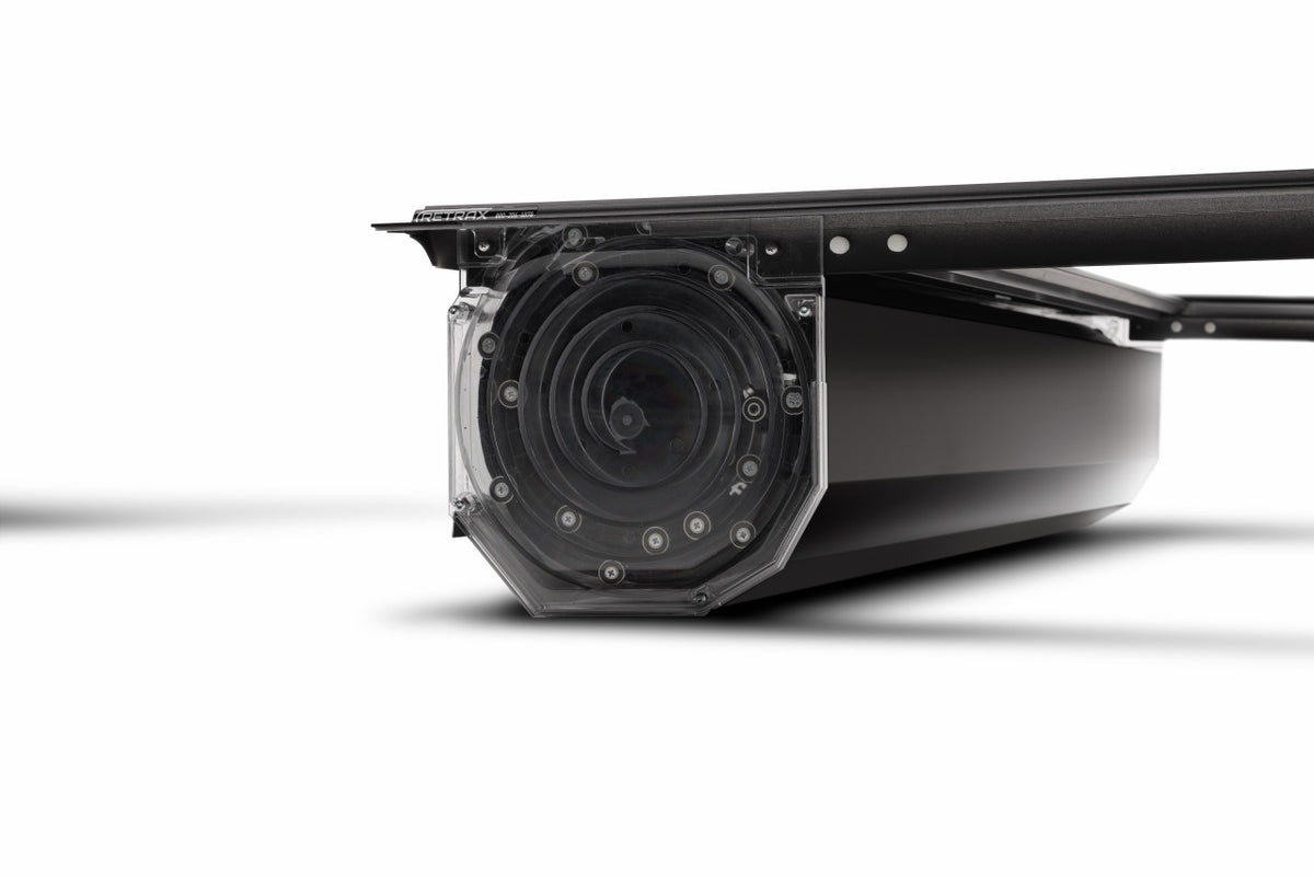 RetraxONE MX Polycarbonate Tonneau Cover | Manual Retractable Truck Be ...